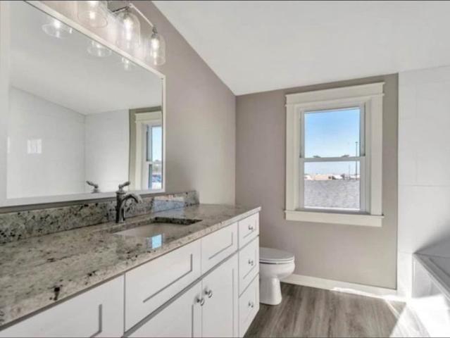 1 Bed 1 Bath loft space