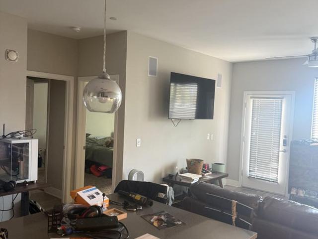 1 Bed / 1 Bath Lease Takeover — The Griffin, Old T