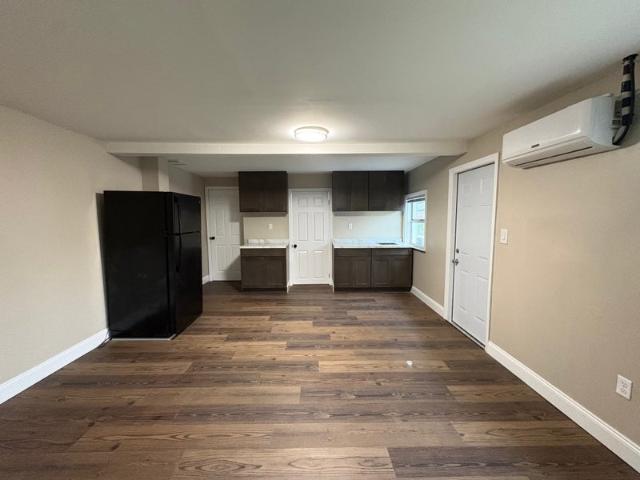 1 Bed 1 Bath Single Family Home in Tampa_Available