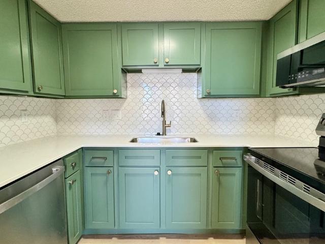 1 Bed 1 Bath with Incredible Plaza Views