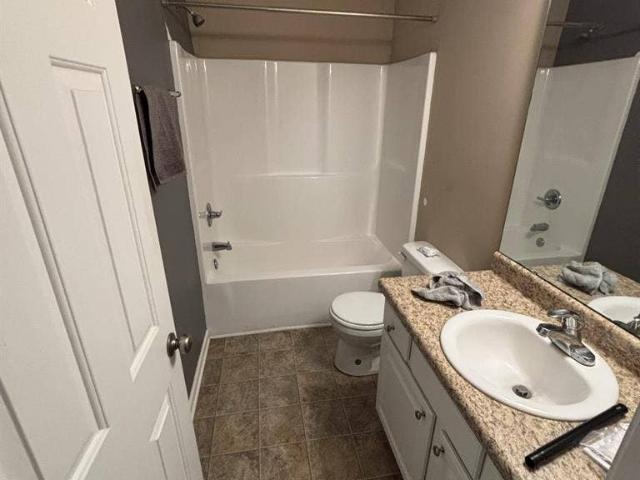 1 bed 1 bath to rent. Gym as well
