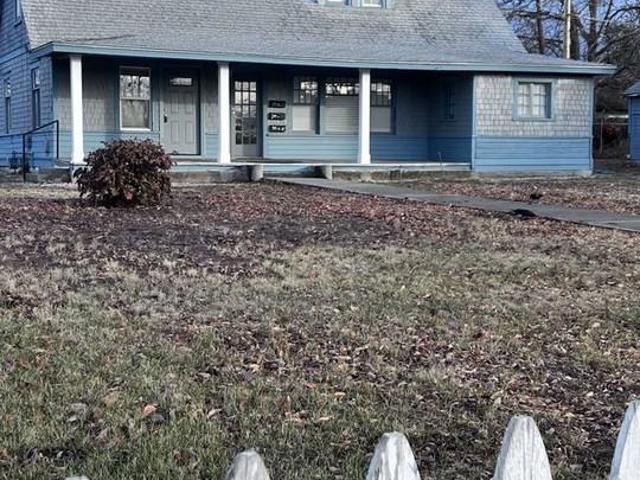 1 bed / 1 bath Triplex in North east spokane 1 Bedroom Apartment for Rent at 3810 N Lidgerwood St, Spokane, WA 99207 Nevada Lidgerwood