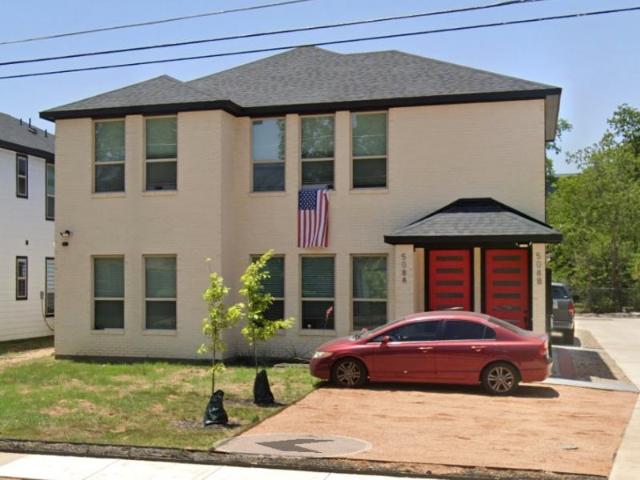 1 Bed 1 shared_Bath w 1 female in a 5Bed house