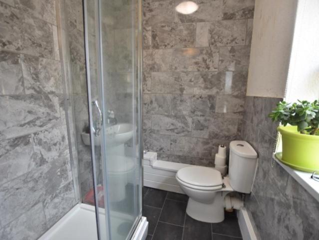 1 bed Terraced To Let