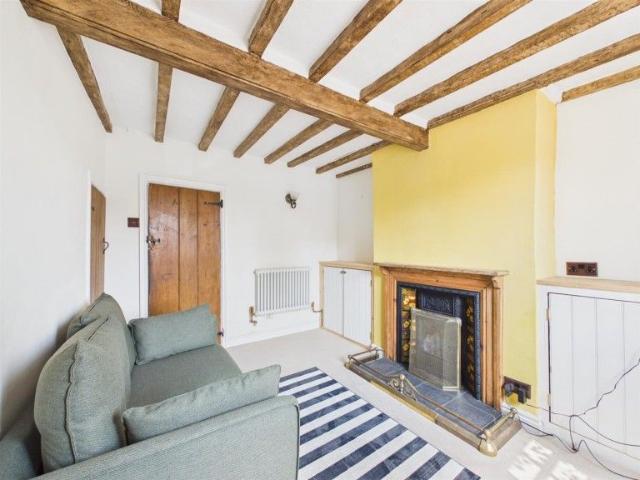 1 BED Terraced House To rent
