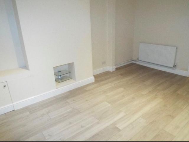 1 Bed Terraced House, Wilton Terrace, NG6