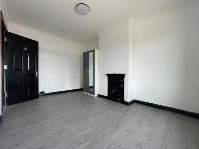 1 Bed Terraced House, Annesley Road, NG15