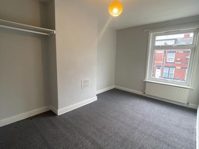 1 Bed Terraced House, Arthington Street, LS10