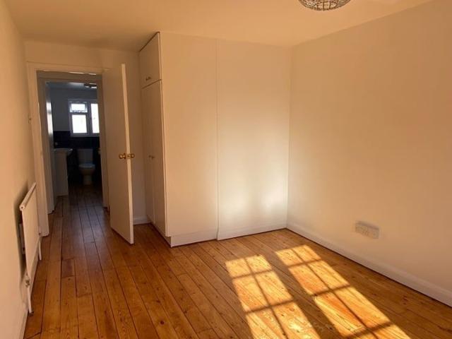 1 Bed Terraced House, Haven Lane, W5