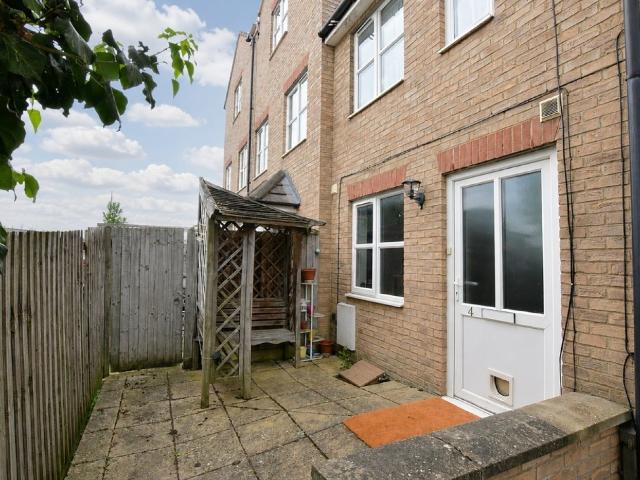 1 bed To Let