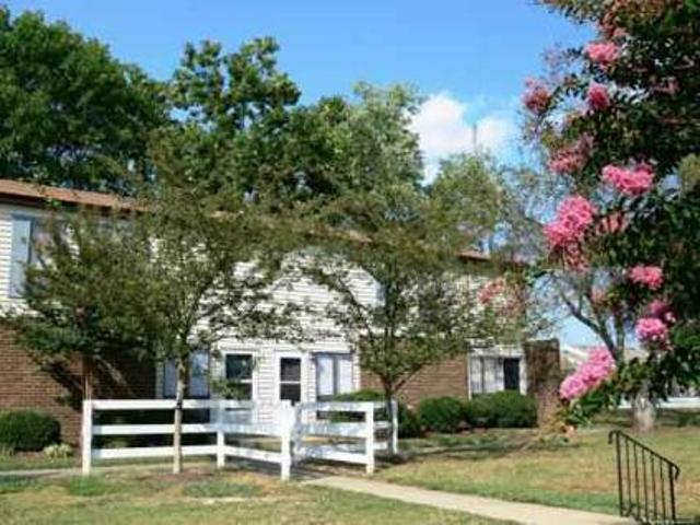 1 Bed Townhomes of Oakleys