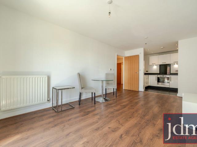 1 bed Upper Floor Flat to Let for rent in Charlton, London