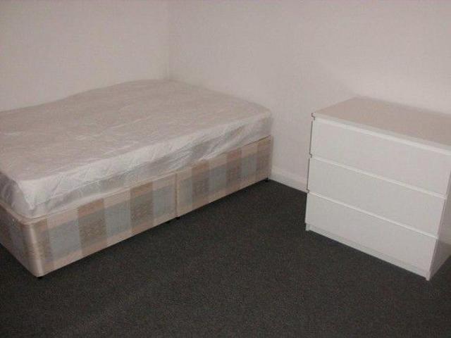 1 Bed Victoria Street, Gillingham