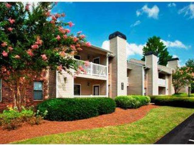 1 Bed Wood Hollow