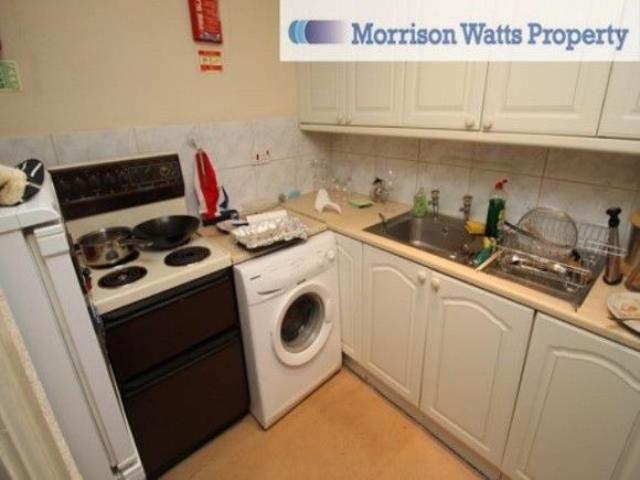 1 Bed Woodsley Road, Leeds