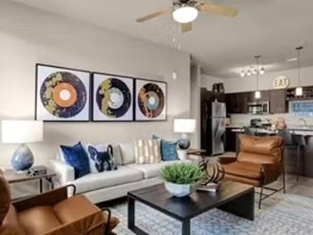 1 bed apart, in Memphis, TN, Lakes of Forest Hill 1 Bedroom.