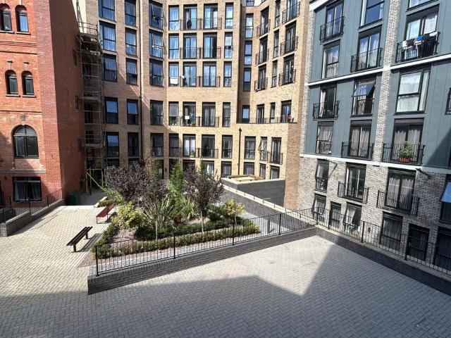 1 bed Apartment