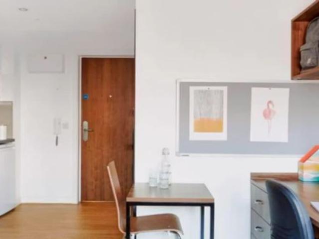 1 Bed Apartment