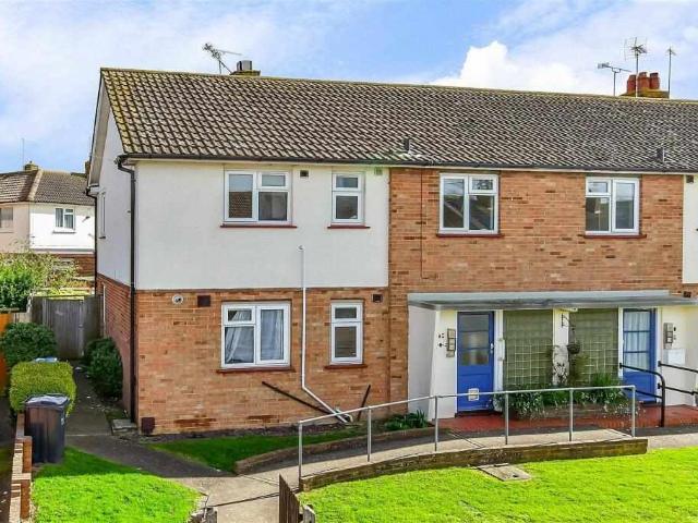 1 Bed, Apartment, Charing Crescent, Westgate on sea, CT8 [INVESTMENT PROPERTY]