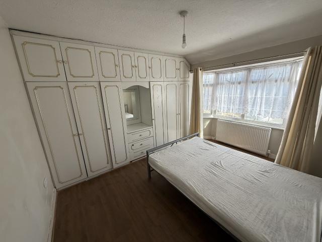 1 Bed Apartment Beavers Lane HOUNSLOW TW4 6EH Dream Homes Residentials Hounslow Limited