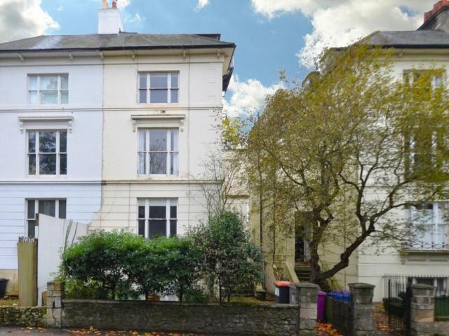 1 bed Apartment for Rent Clarence Road, Windsor