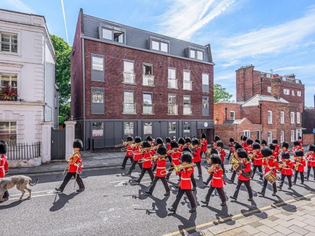 1 bed Apartment for Rent Sheet Street, Windsor