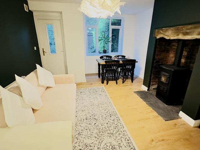 1 Bed Apartment Leeds ALL bills included