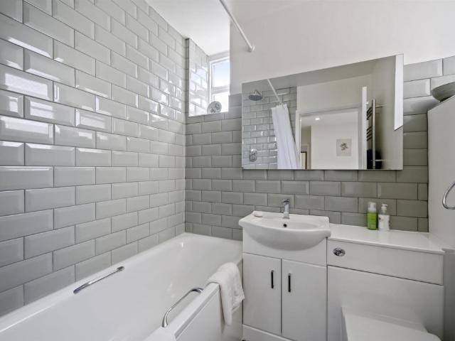 1 Bed Apartment To Let