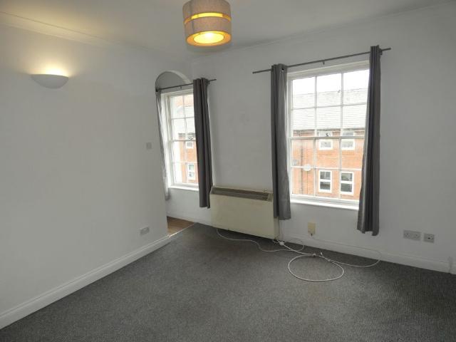 1 bed Apartment To Let