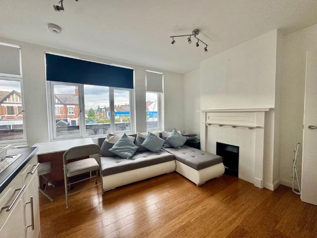 1 bed Apartment To Let