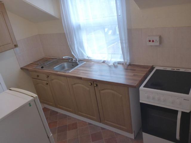 1 bed Apartment To Let