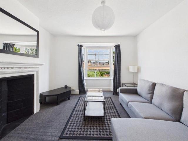 1 BED Apartment To rent