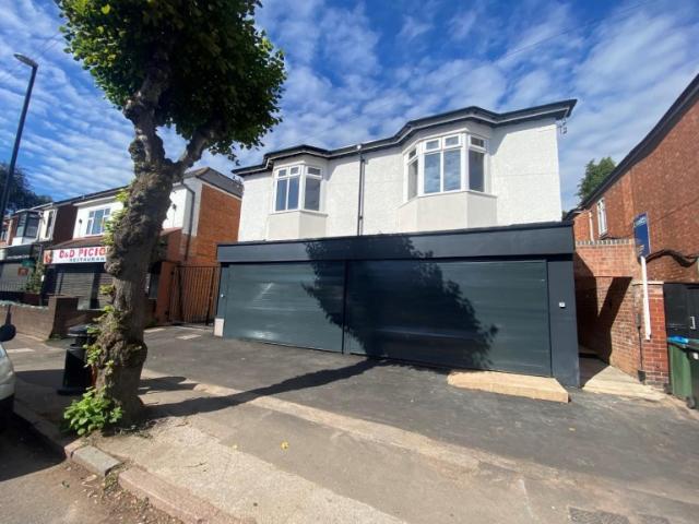 1 BED Apartment To rent