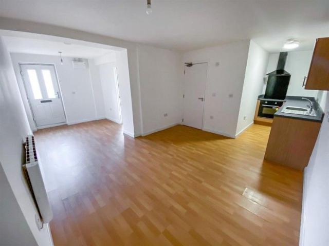 1 BED Apartment To rent