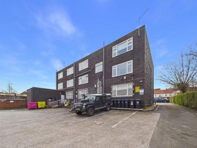 1 BED Apartment To rent