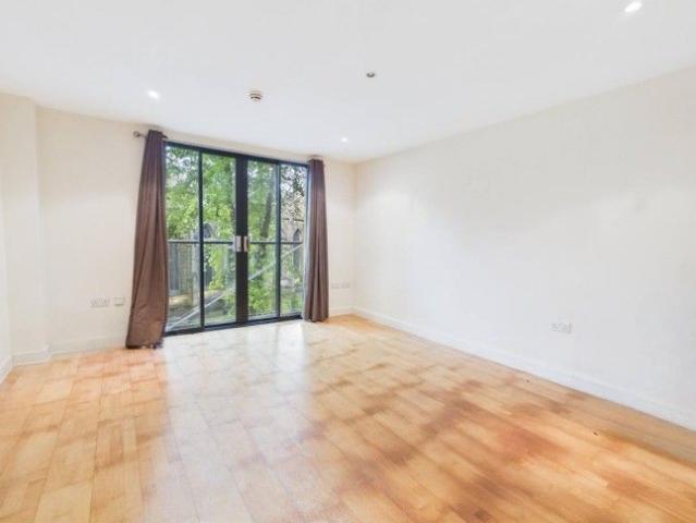 1 BED Apartment To rent