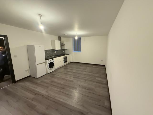 1 Bed Apartment Turnpike House Leigh WN7 Mustafa & Co Property Management