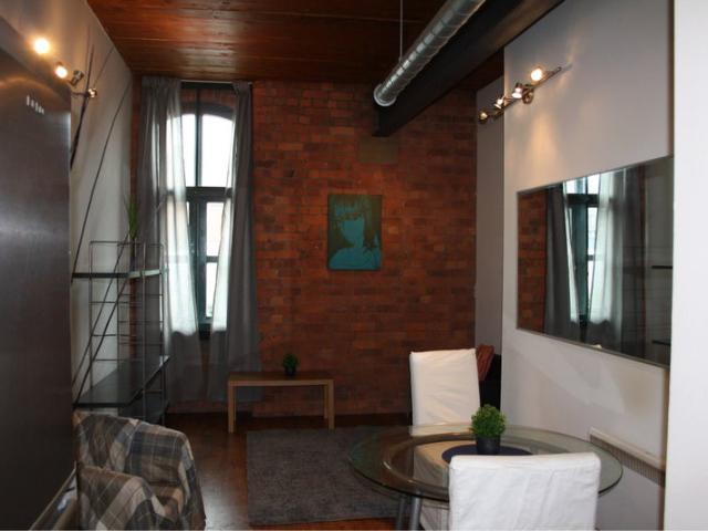 1 Bed Apt at Worsley Mill Couples welcome!