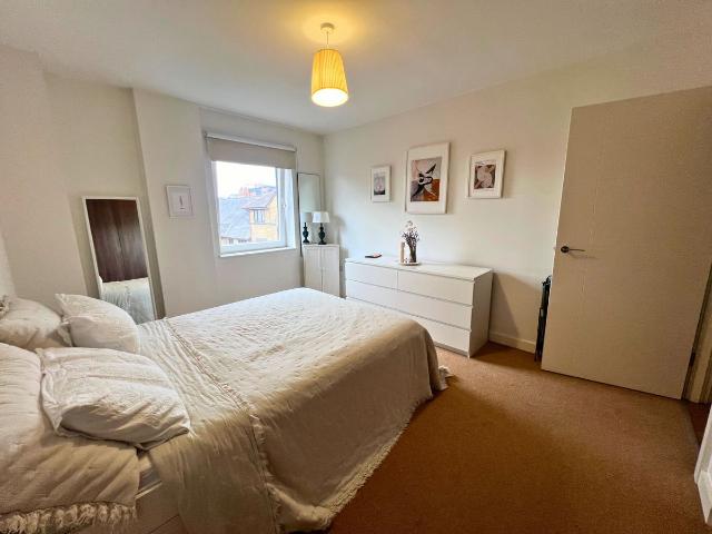 1 Bed At Forge Square, London E14, 1 bed flat to rent, £1,750 pcm | PrimeLocation