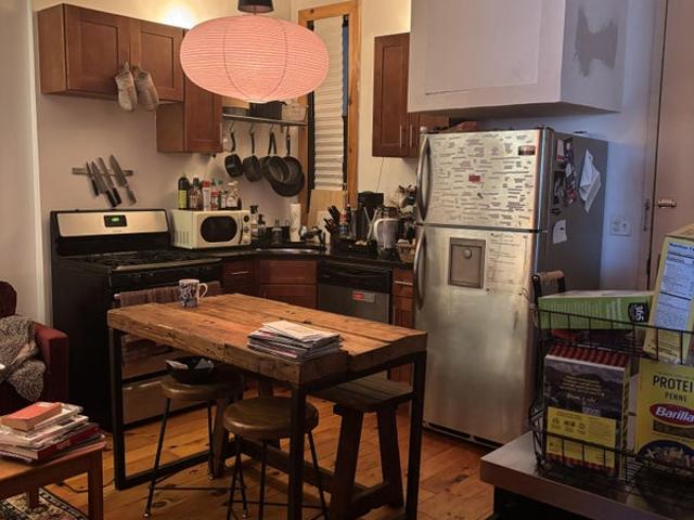 1 bed available in cozy bushwick 3 bed