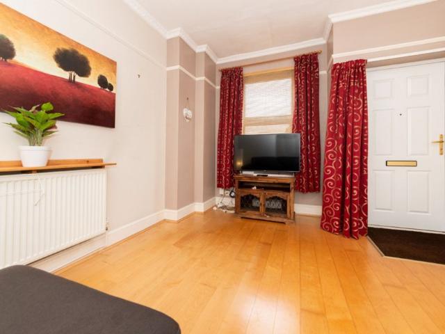 1 bed Barn Conversion To Let