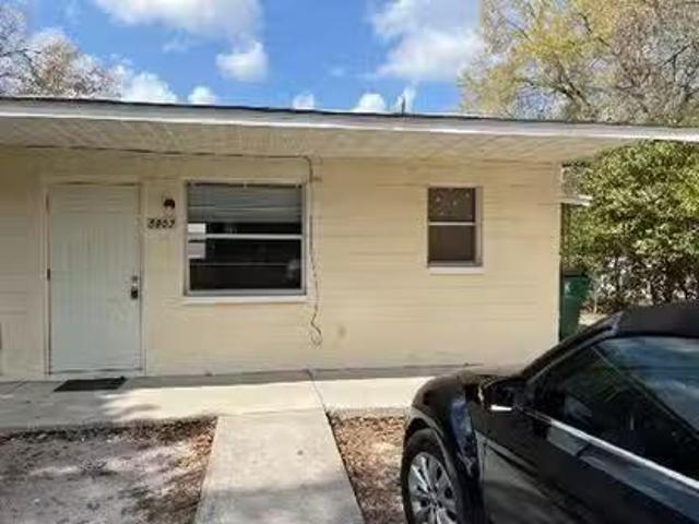1 Bed! Bath Duplex In Zephyrhills 5807 20th St