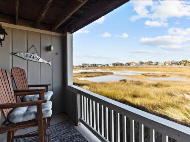 1 bed bath in Carolina Beach | 1801 Canal Dr | Ava