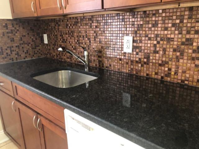 1 BED BATHHEAT & HOT WATERJERSEY CITY!