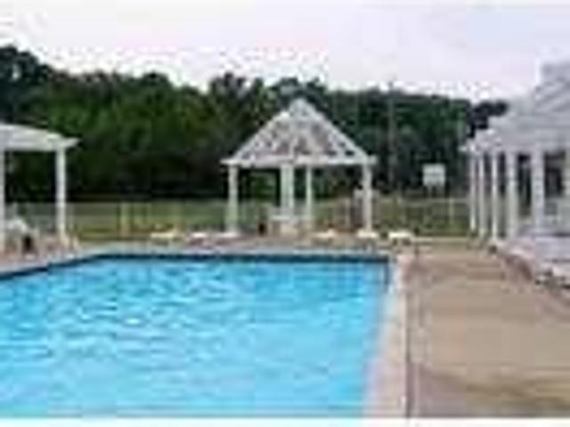 1 Bed Beachwood Townhomes & Apartments