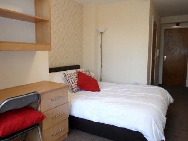1 Bed Biscayne House 16 Longside Lane on Campus, Bradford, Bd7