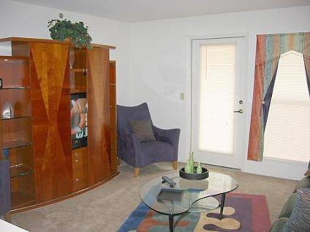 1 Bed Brentwood Park Apartment Homes