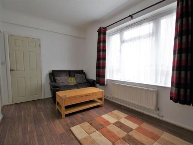 1 Bed Bungalow, Susan Road, SE3