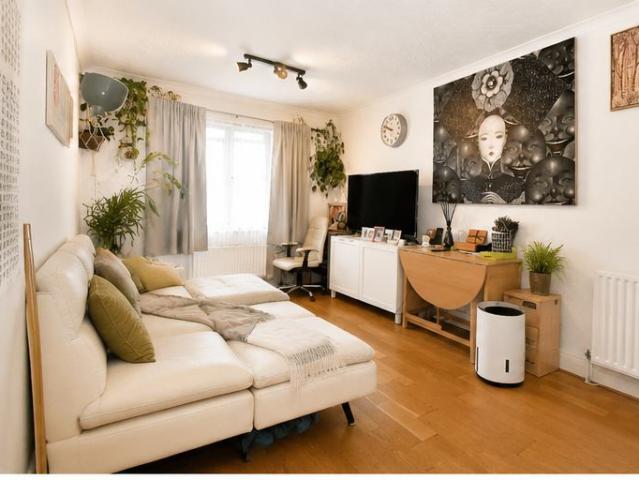 1 bed Centrally located flat in Cricklewood