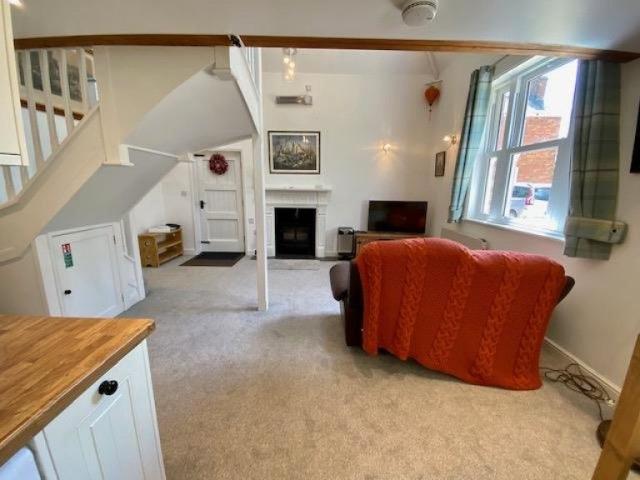 1 BED Cottage To rent